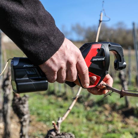 AT1000 - instrument electric profesional de legare