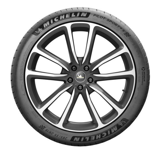 Michelin Pilot Sport 4S - 235/40 R20
