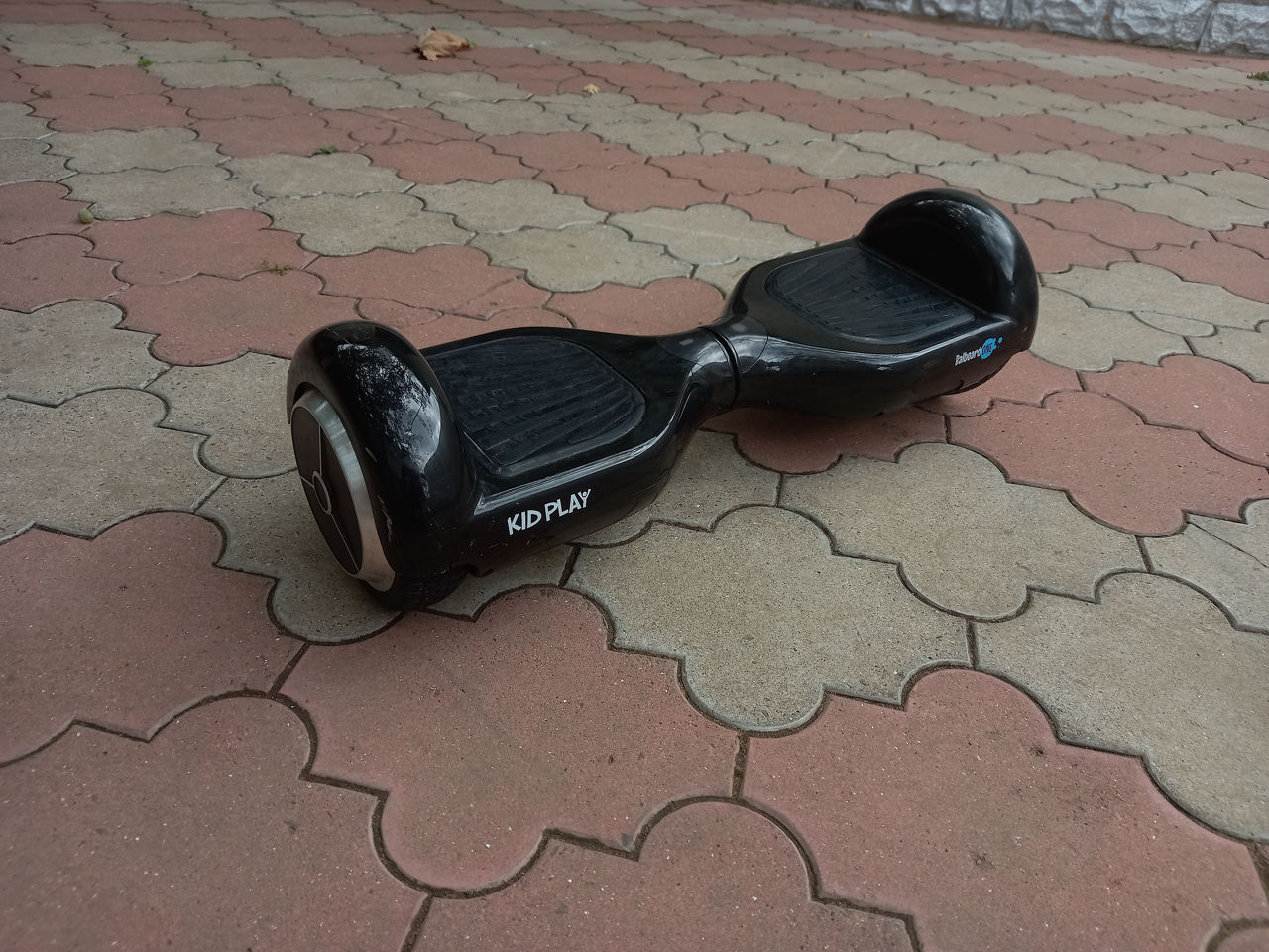 Vand Hoverboard la un pret accesibil . Made in Italy