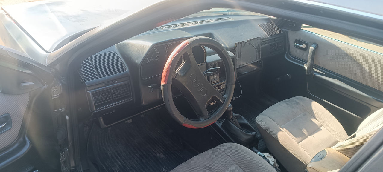 Audi 100