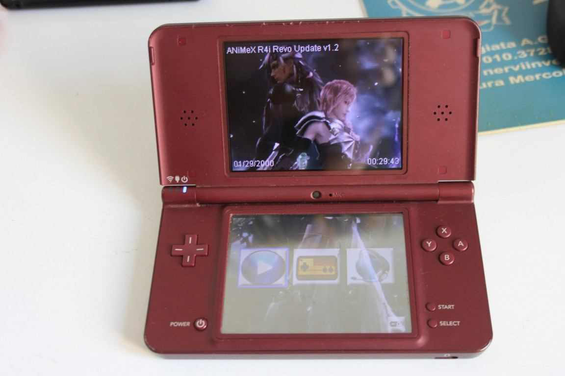 Nintendo DSI XL (Red Version)