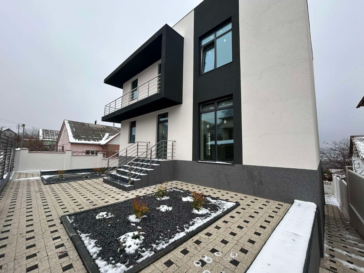 Casa în stil Hi-Tech