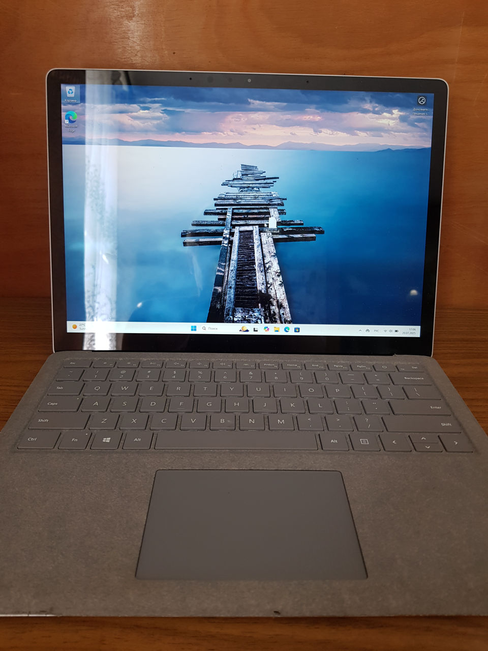 Microsoft Surface Laptop (Model 1769)