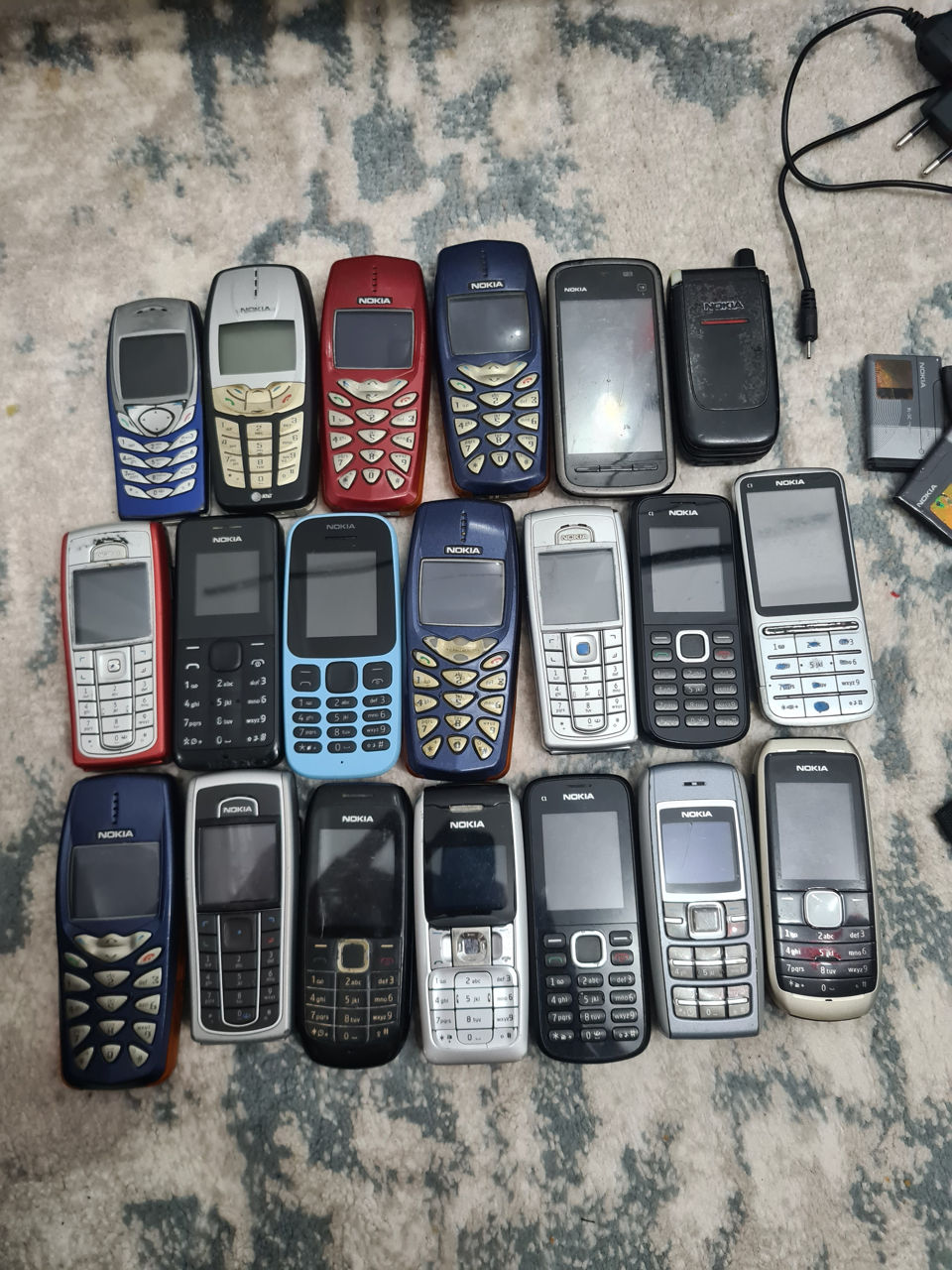 Telefoane nokia. 1000 lei pentru toate