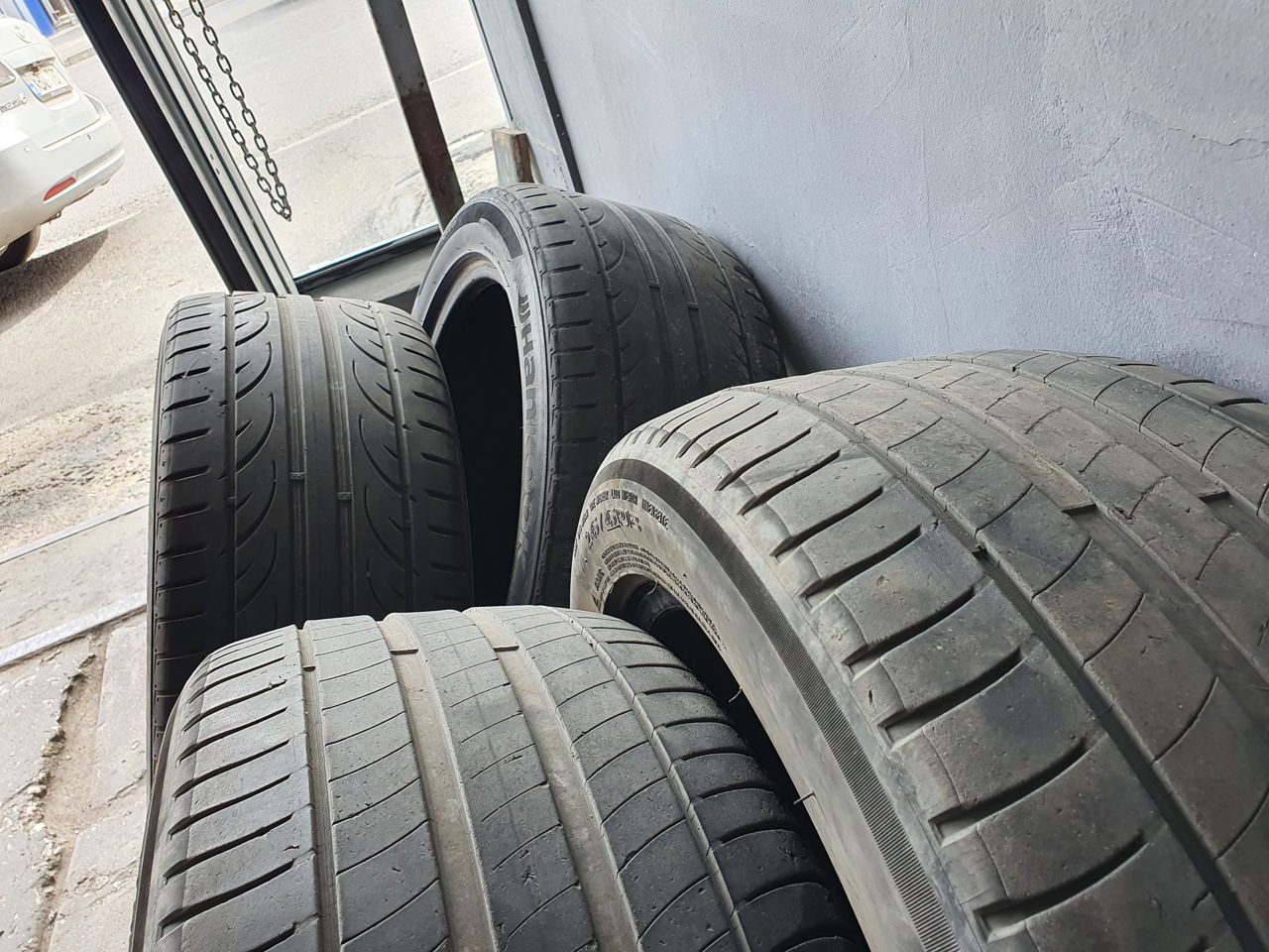 R18 Michelin 245/45 Hankook 4шт