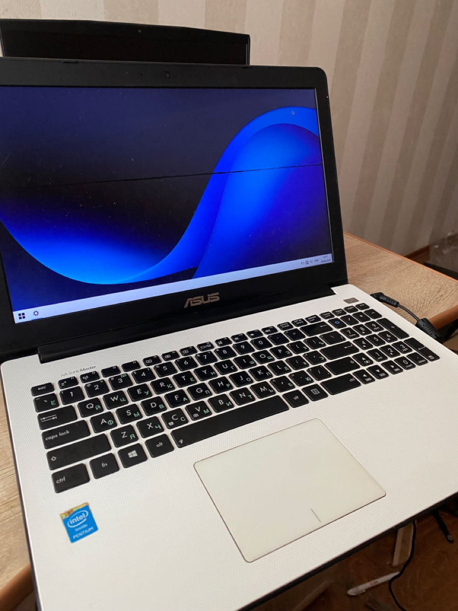 Urgent Asus X502C 4Gb / 1000Gb -450 lei