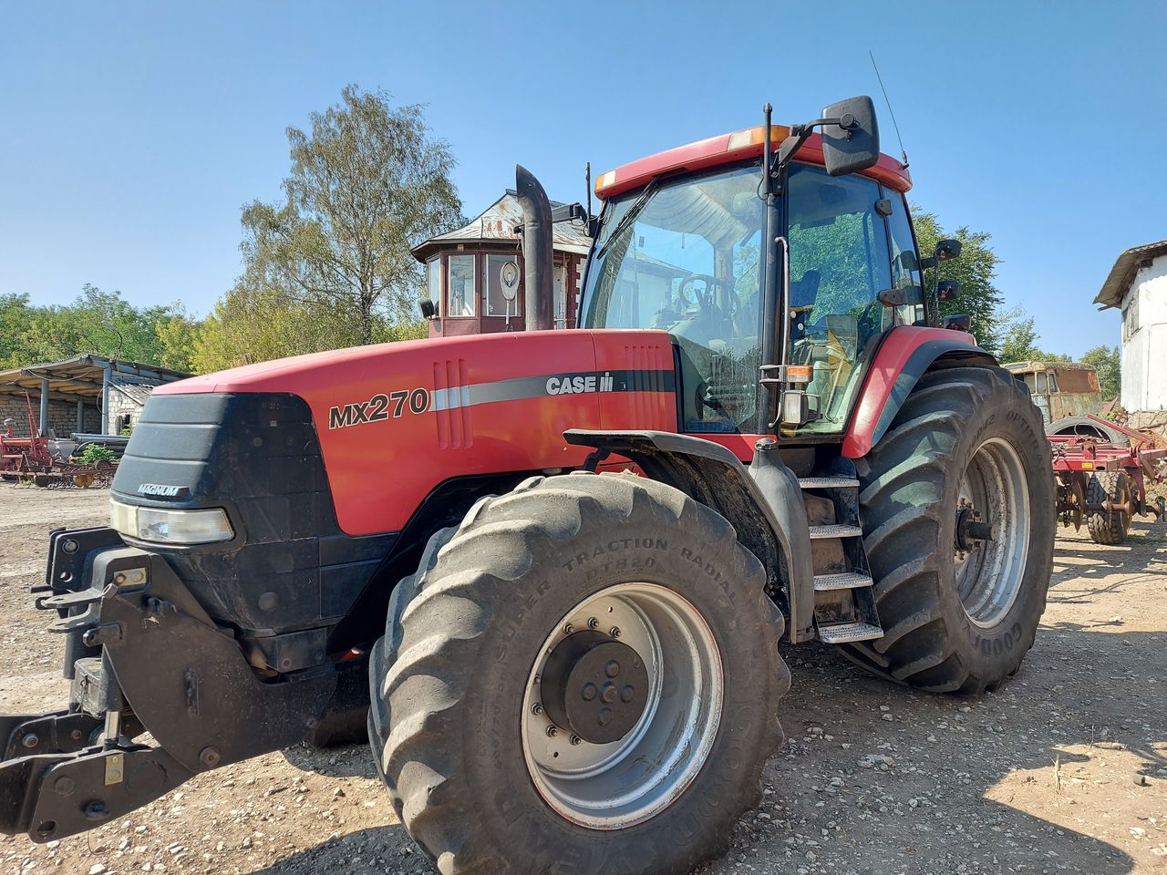 Tractor Case IH MX270