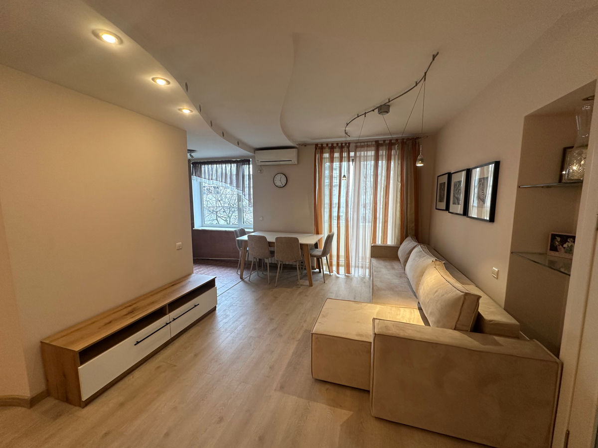 Apartament cu 3 camere, Centru, Chișinău, Chișinău mun.