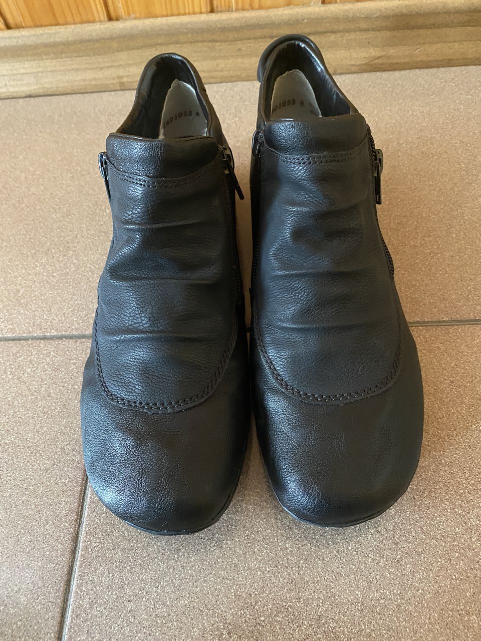 Incaltaminte noua Rieker m.38