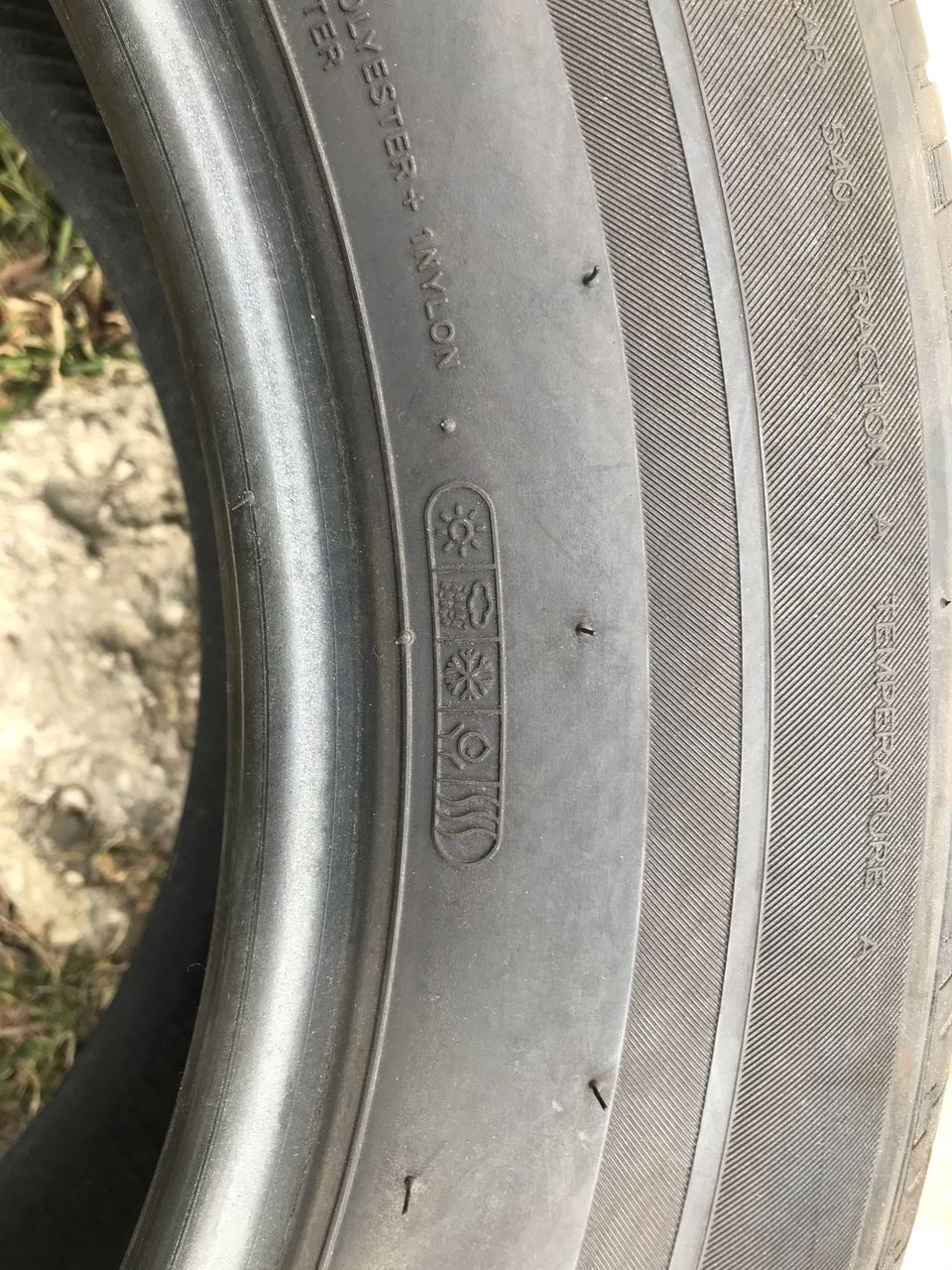 Hankook Kinergy GT 235/60 R18