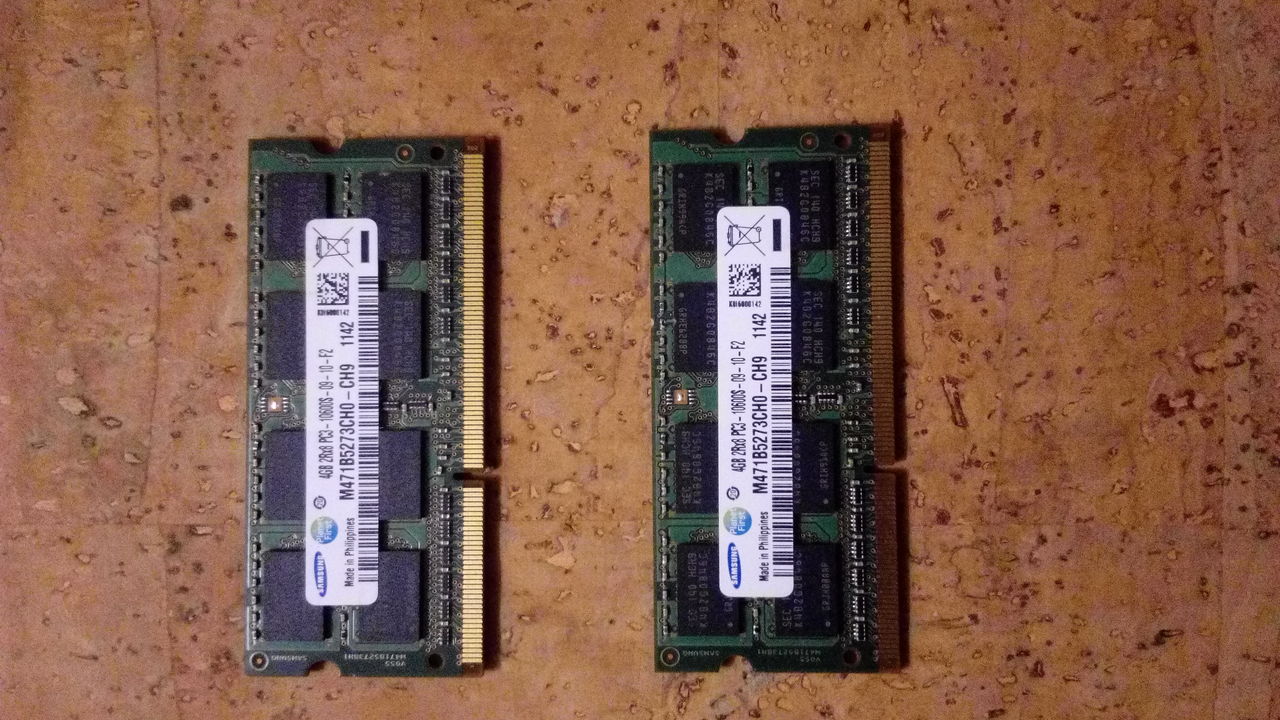 Оперативка для ноутбука DDR3 4Gb x2 штуки