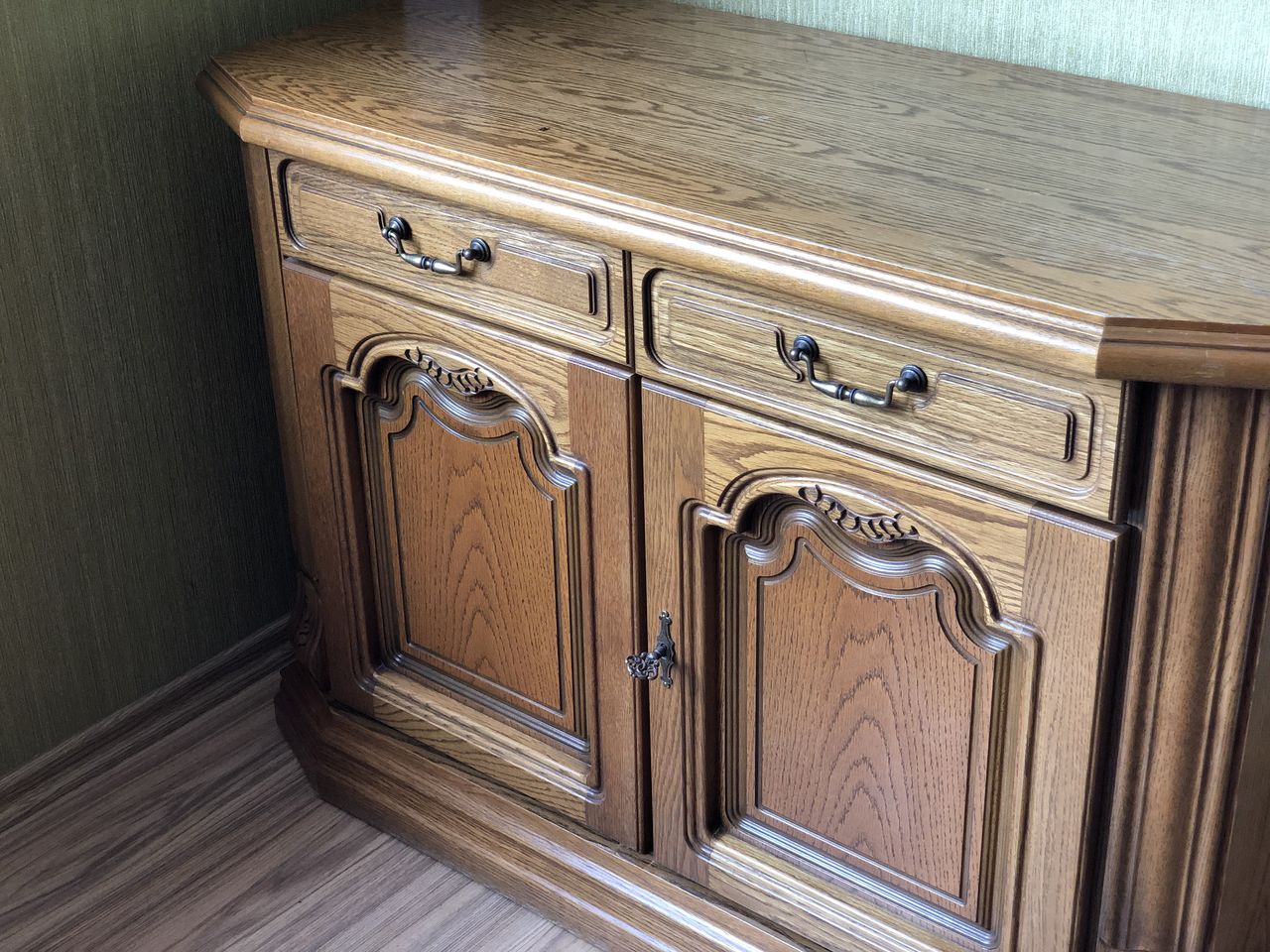 Комод из Германии. Натуральное дерево.