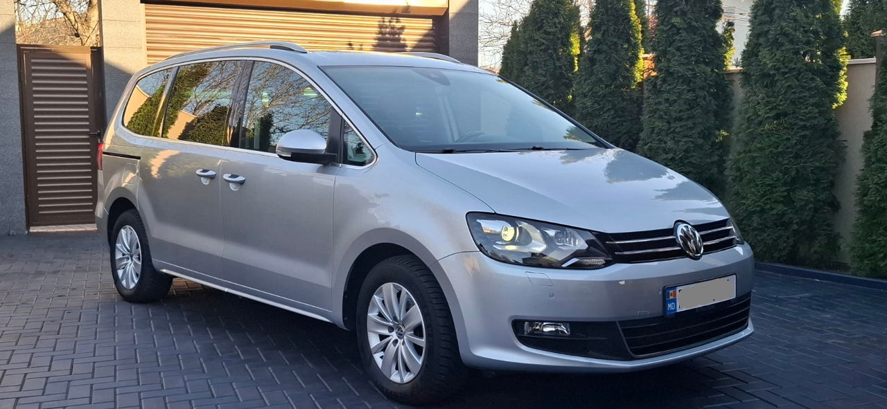 Volkswagen Sharan an. 2017 cu rulaj 187500 km, Diesel, 17999