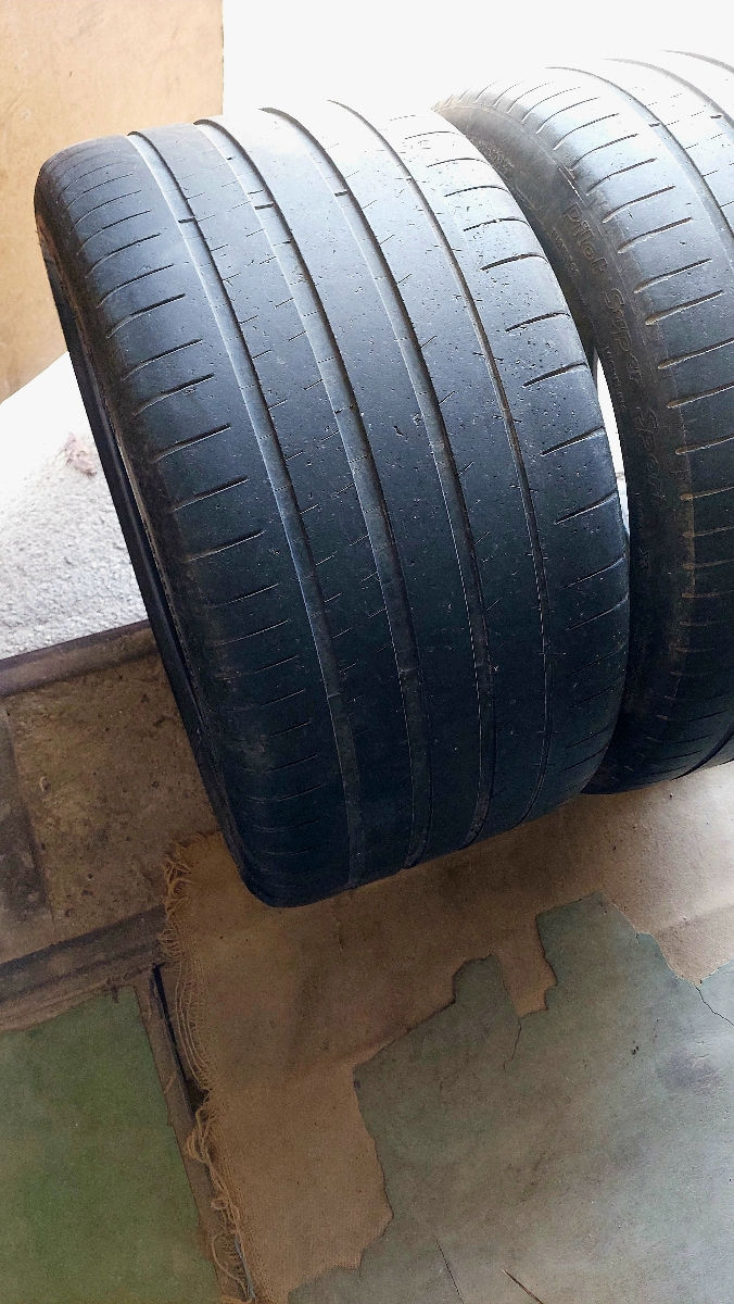 R20 295/35 Michelin Pilot Super Sport