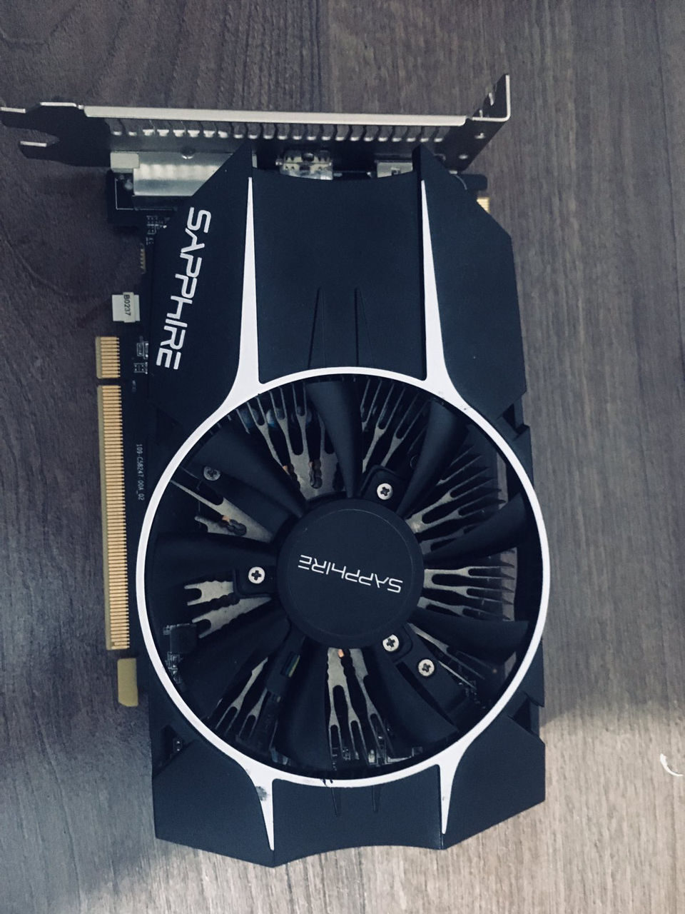 Placa video AMD Radeon R7 200 Series