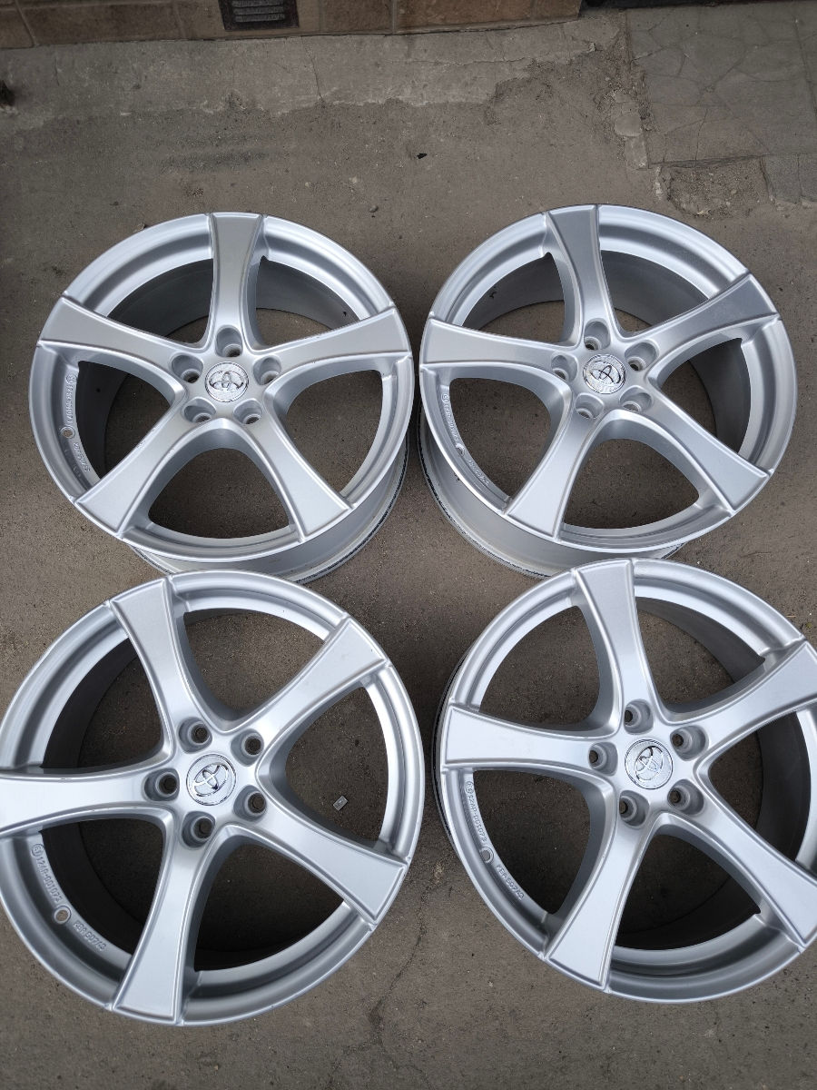 Jante R18 5x114.3 Toyota RAV4 CHR Auris Corolo
