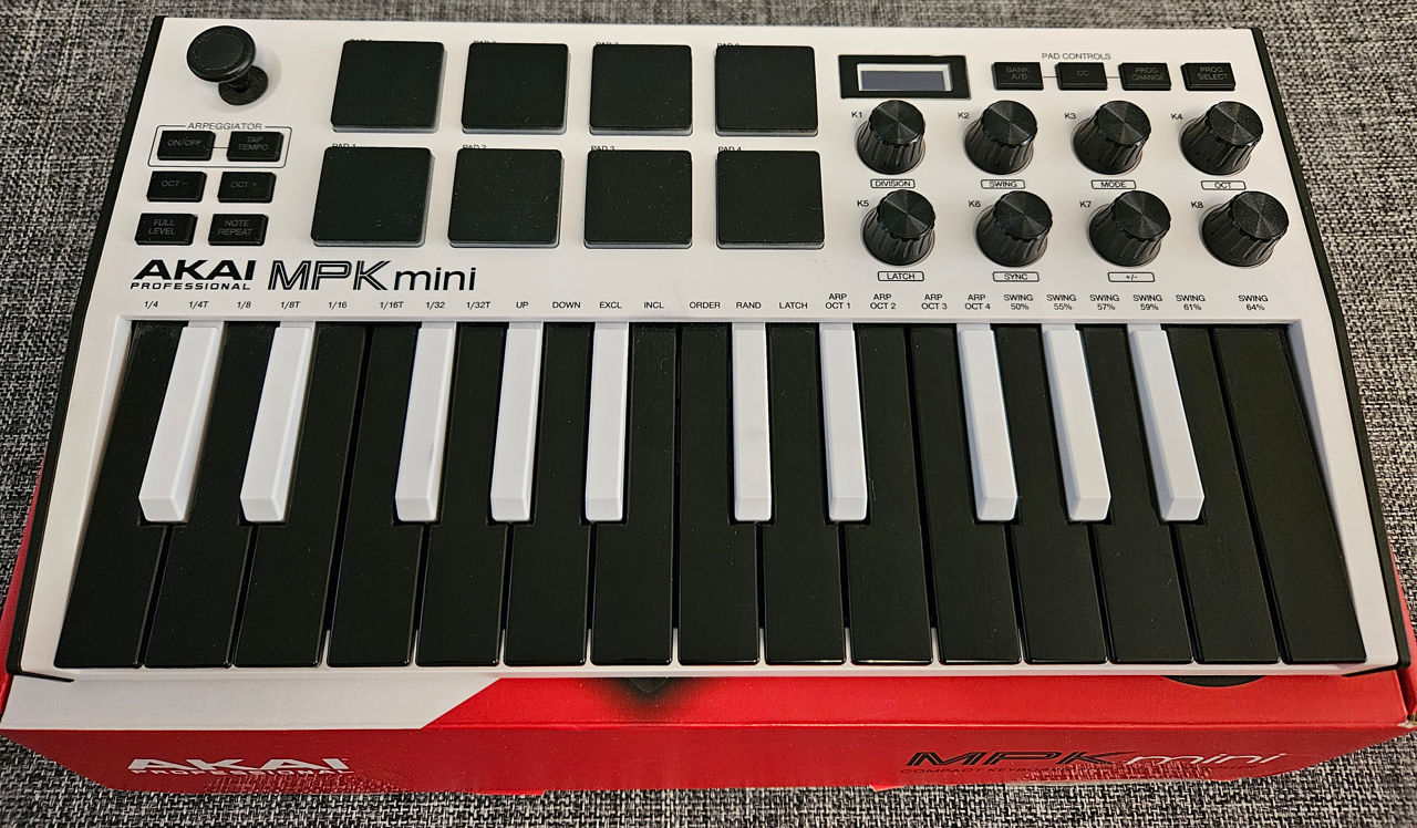 Akai MPK mini Professional