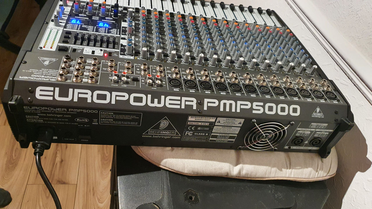 Behringer PMP5000