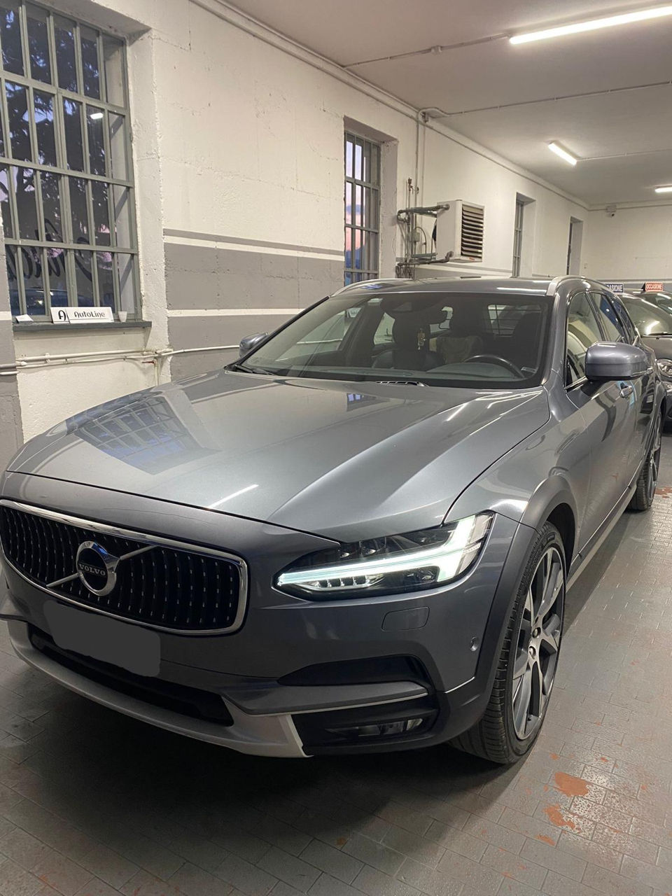 Volvo V90 Cross Country