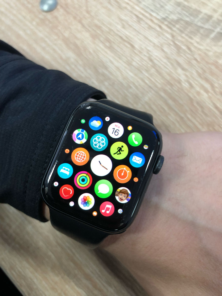 Vind Apple watch seria 5