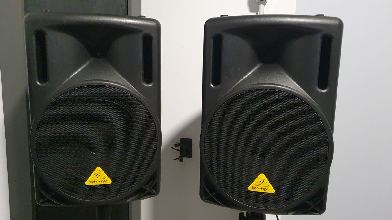 Behringer Eurolive B212D