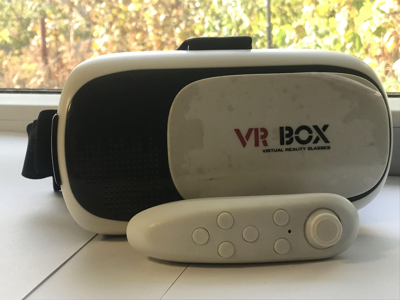 Se vind Ochelari cu realitatea augmentata VR-BOX