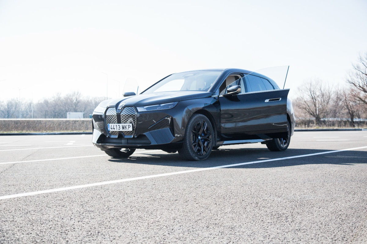 BMW iX an. 2023 cu rulaj 3200 km, Electricitate, 60500