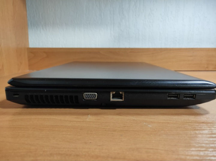 Lenovo G575