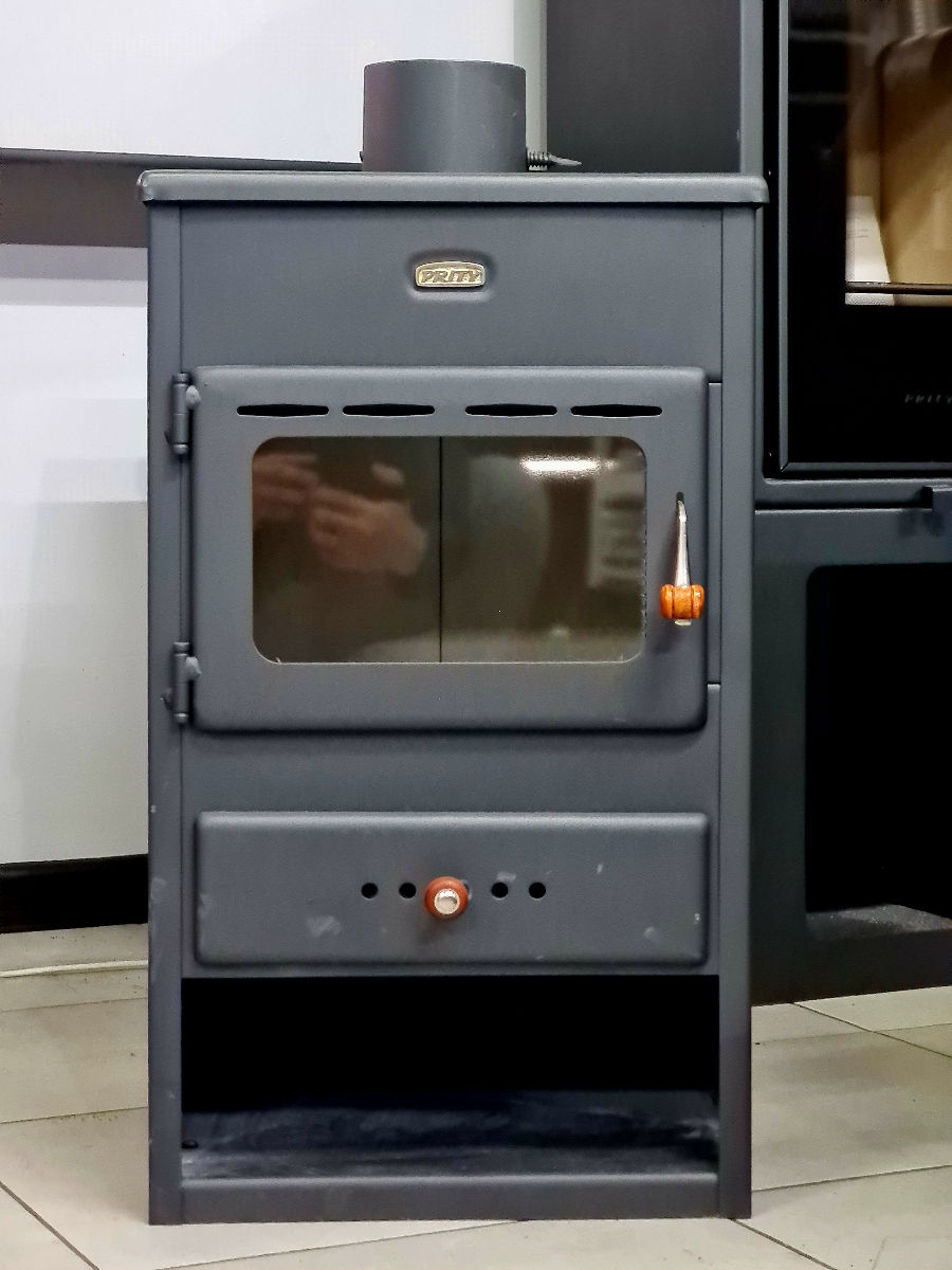 Soba - Camin Bulgaria Prity K1- 9 kw - de la 15 m pina la 90 m. Soba Bulgaria, Polonia