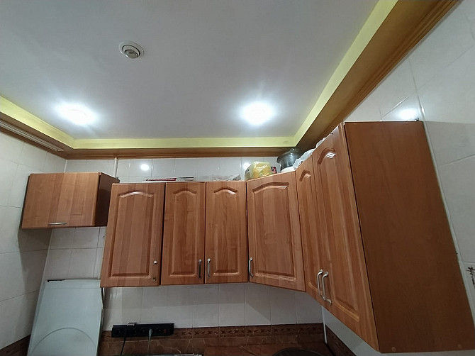 Продаётся угловая кухня бу