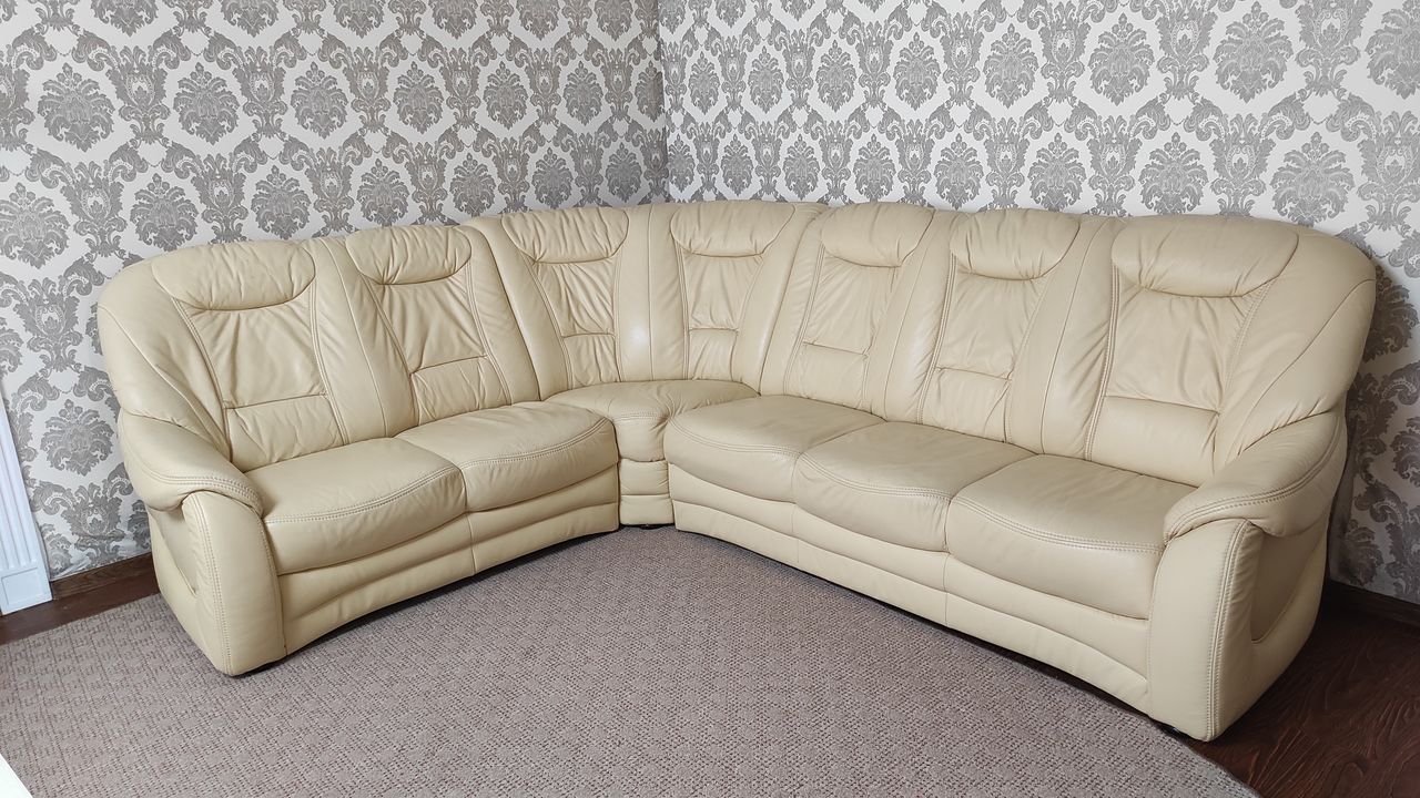 Vind coltar din piele 2,3x2,8.