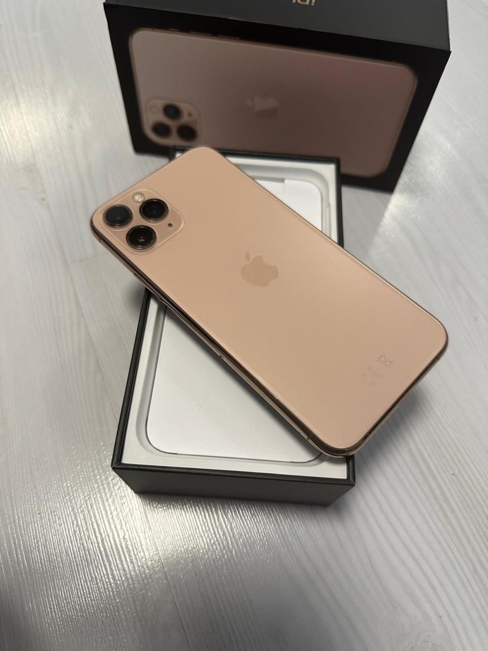 iPhone 11 Pro Gold