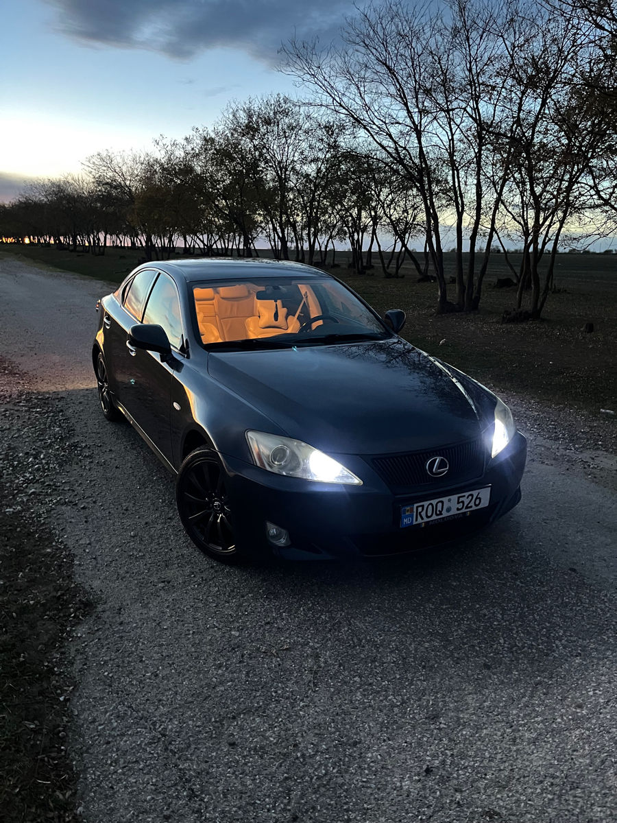 Lexus IS Series an. 2008 cu rulaj 160000 km, Diesel, 8300