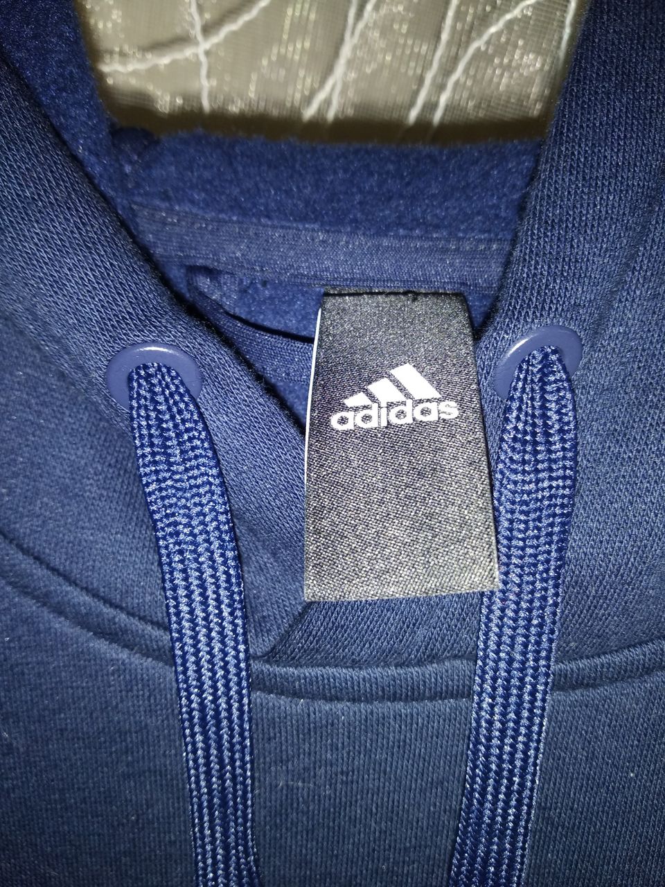 Adias
