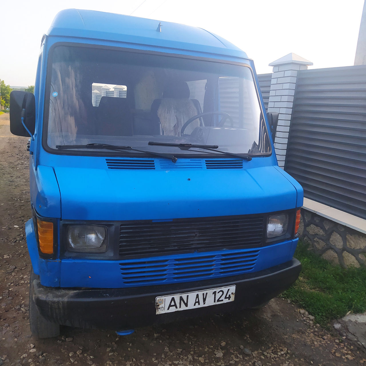 Mercedes Mercedez Benz 207