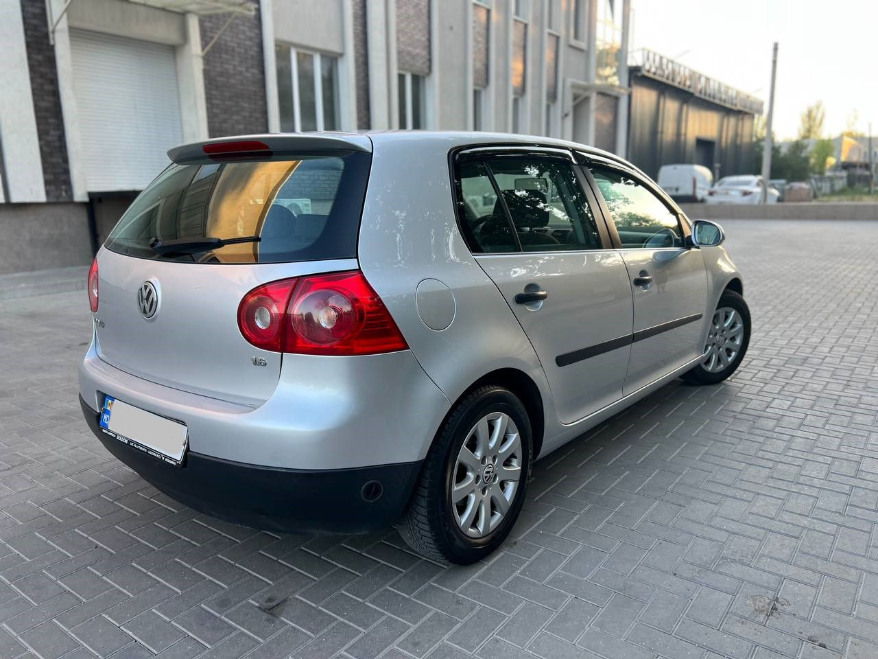 Volkswagen Golf 2006 г. с пробегом 220000 км, Бензин, 4750