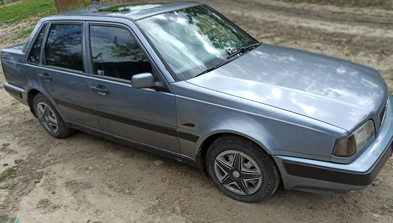 Volvo 400 Series