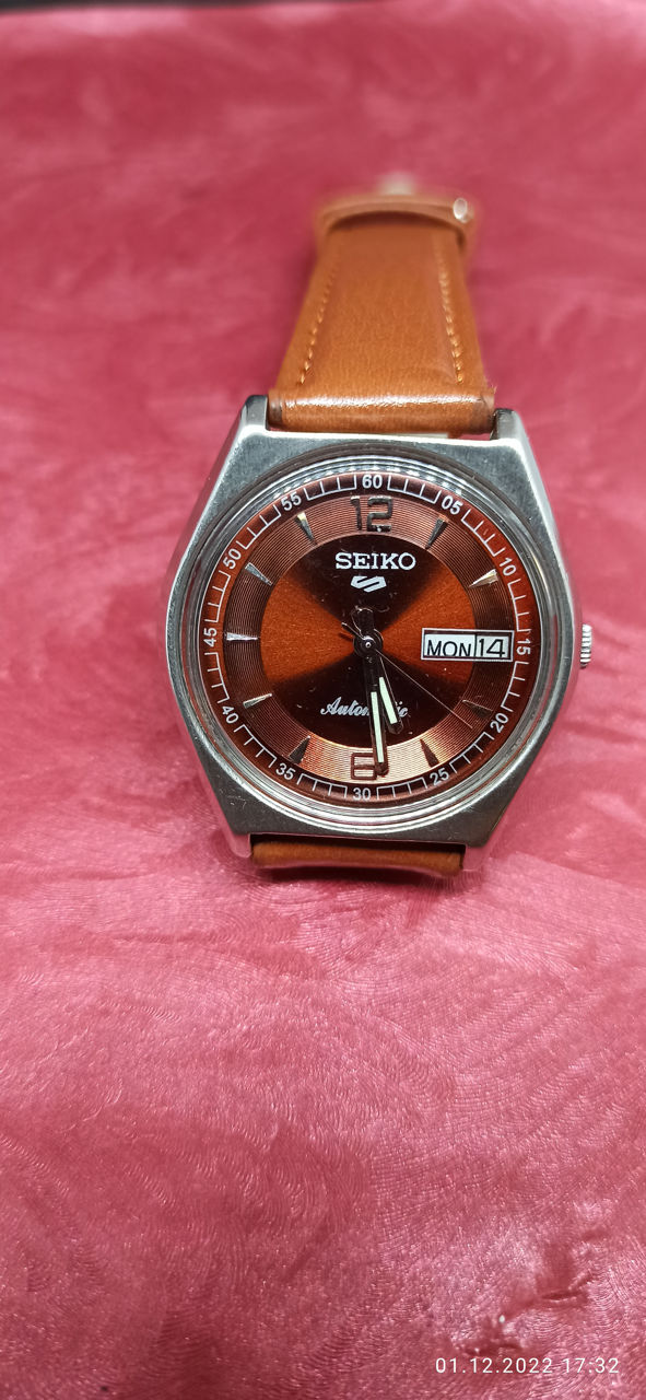 Seiko automatic.механические часы с автоподзаводом.