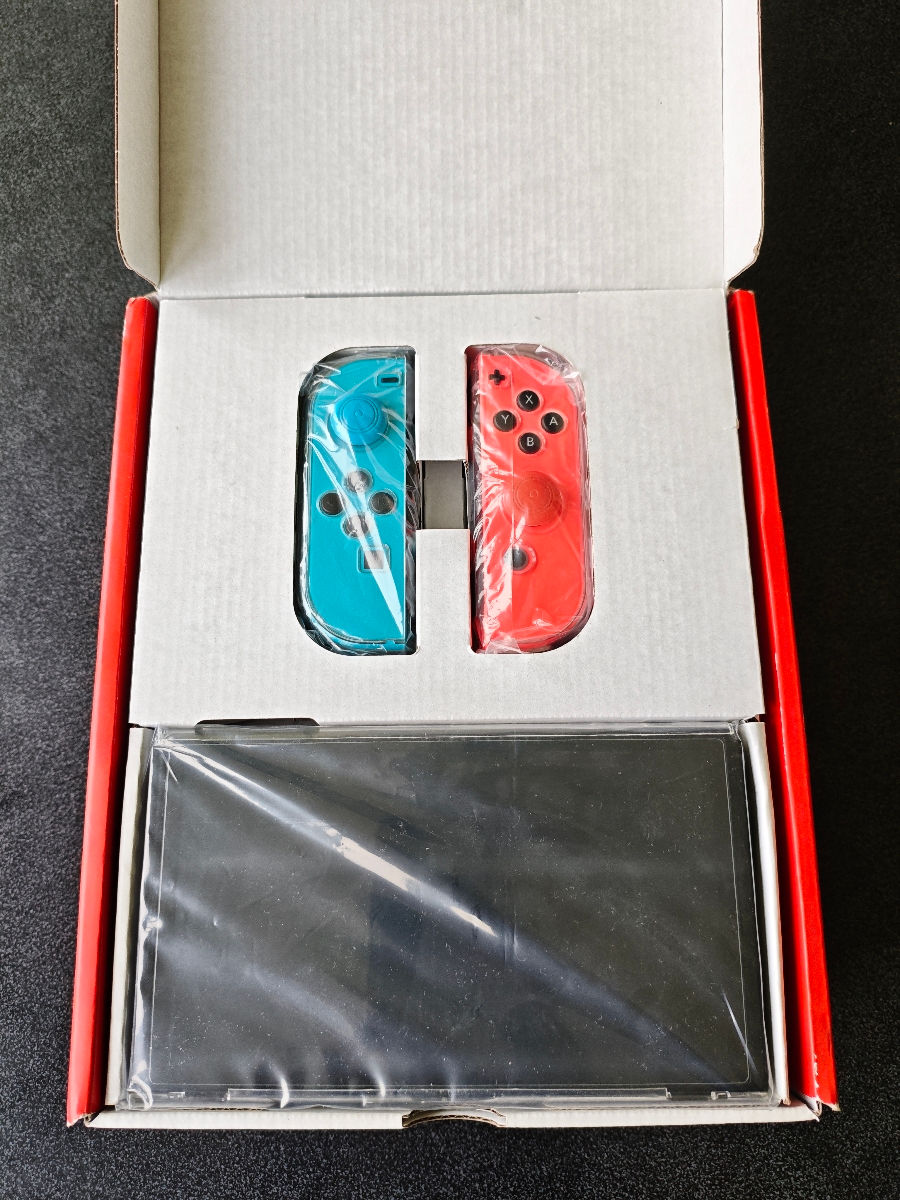 Nintendo Switch Oled model 64gb