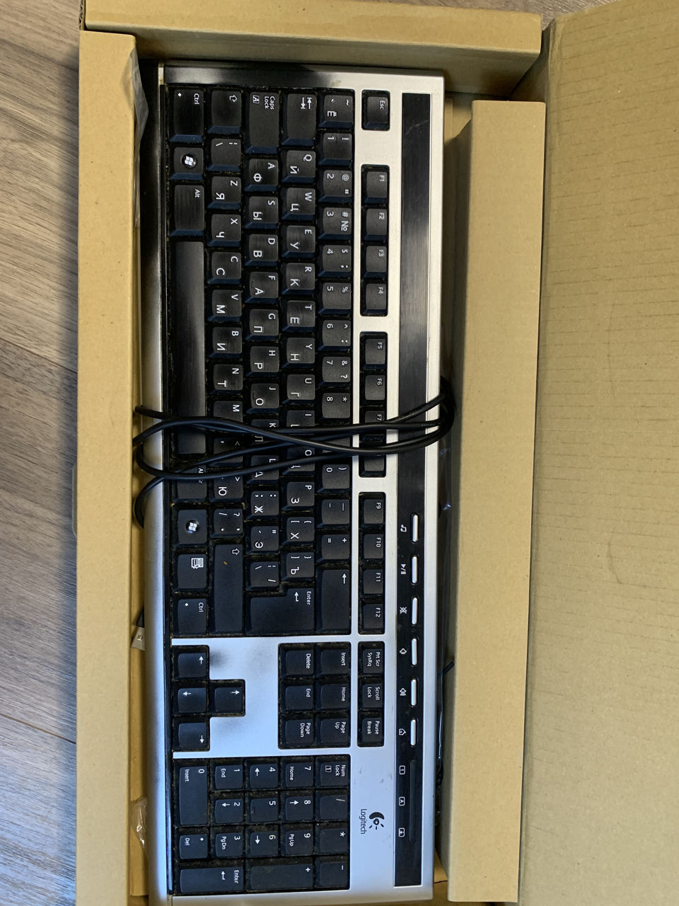 Logitech UltraX Premium Keyboard (model Y-BL49A)