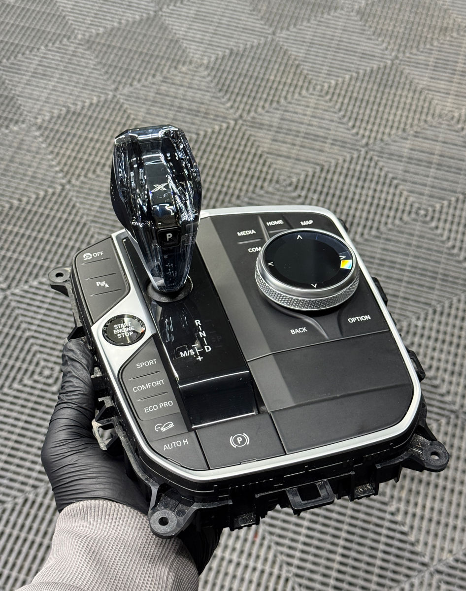 Consolă centrală BMW X3 / X4 / G01 / G02 – Crystal Gear Selector