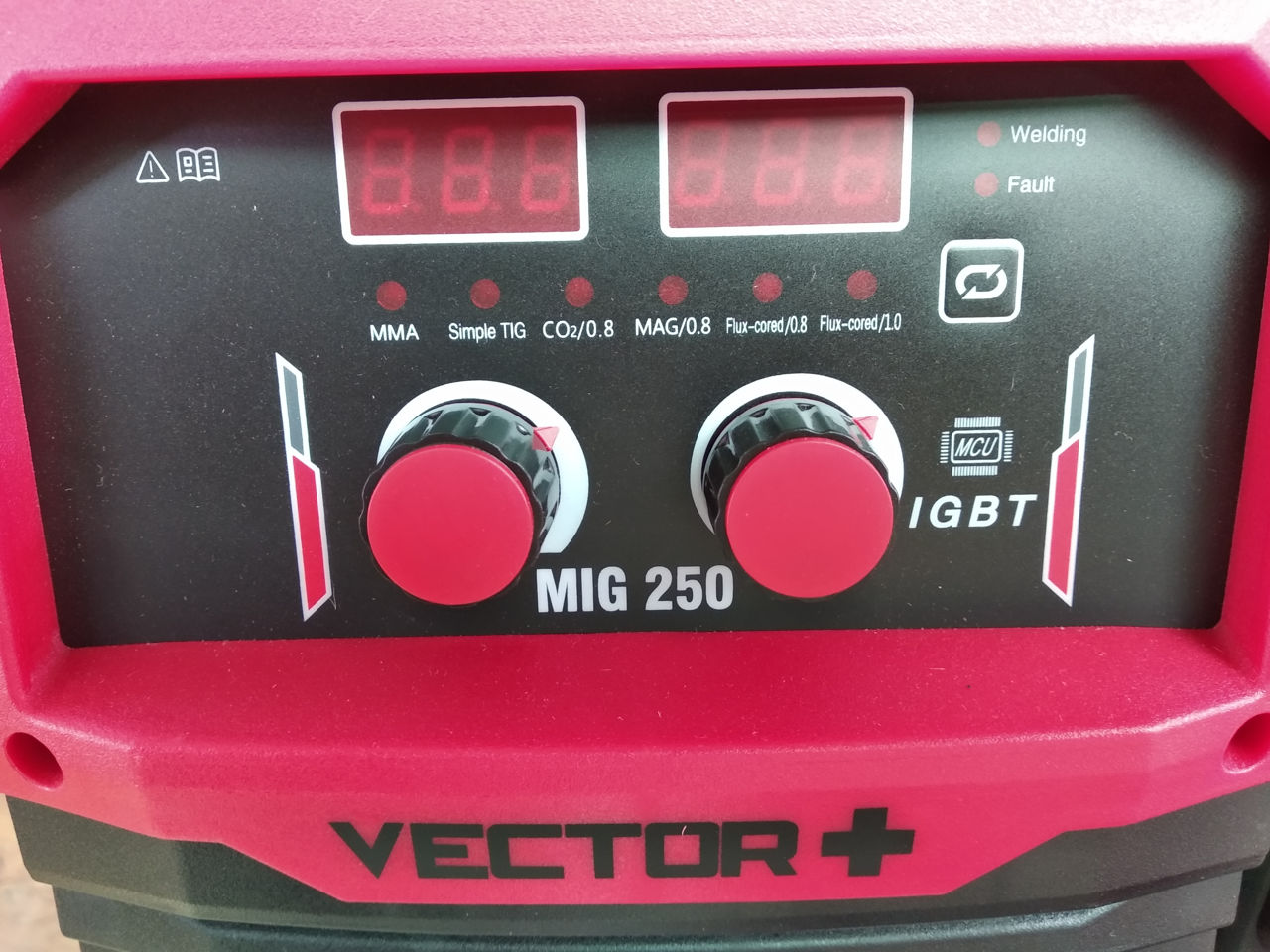 Сварочный полуавтомат Vector MIG 250 доставка