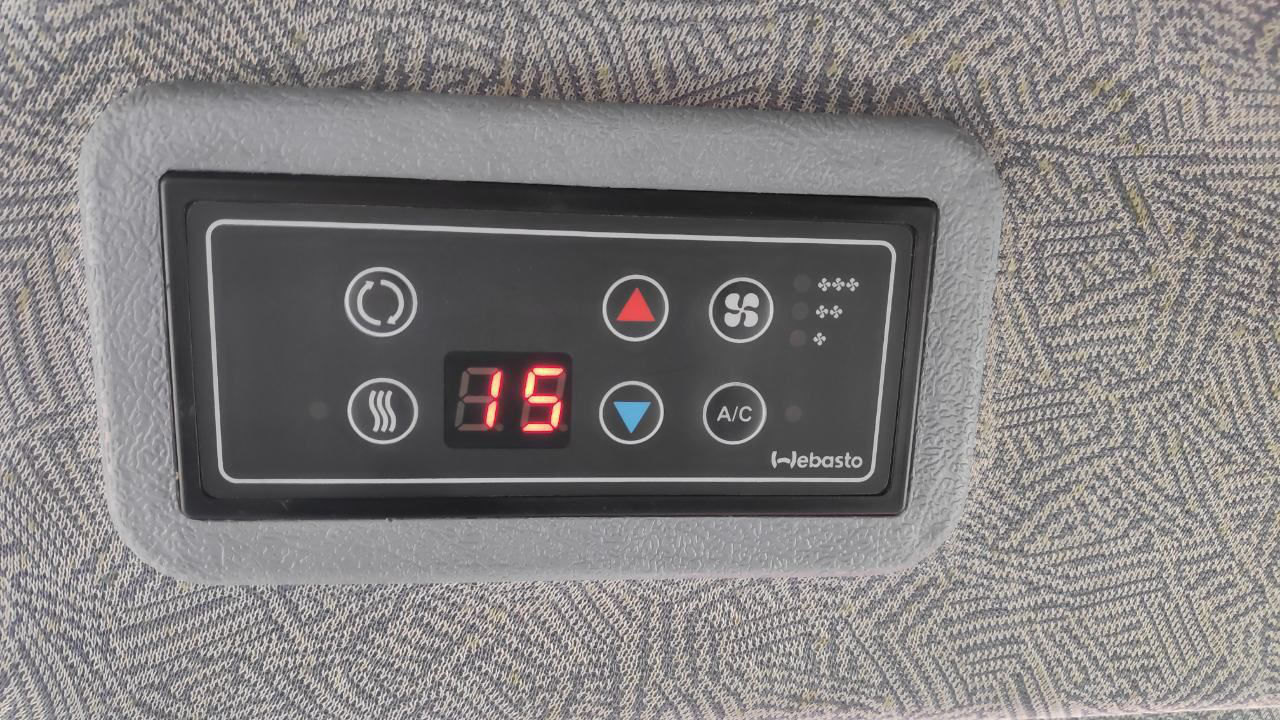 Tractor ArmaTrac 804.4 80 c.p. (pentru livada si vie)