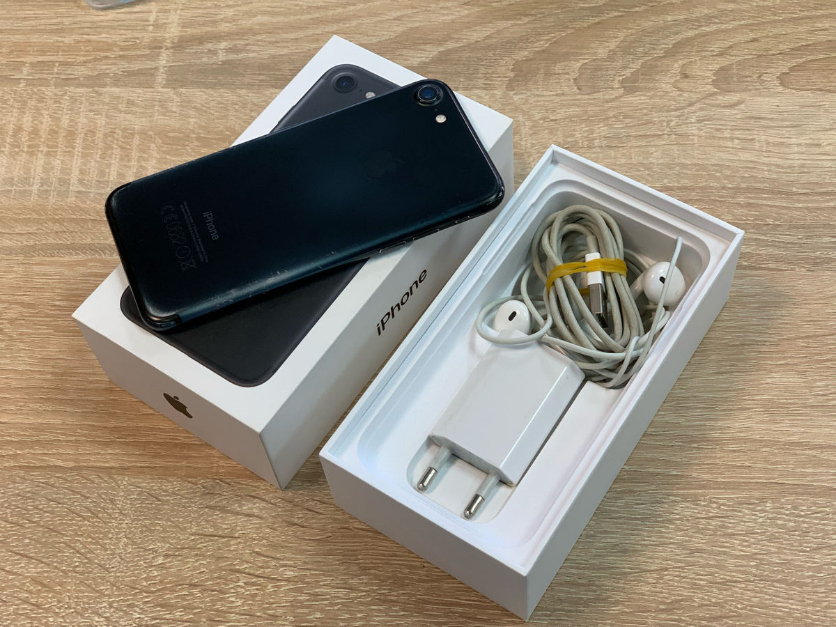 iPhone 7 32 GB Black