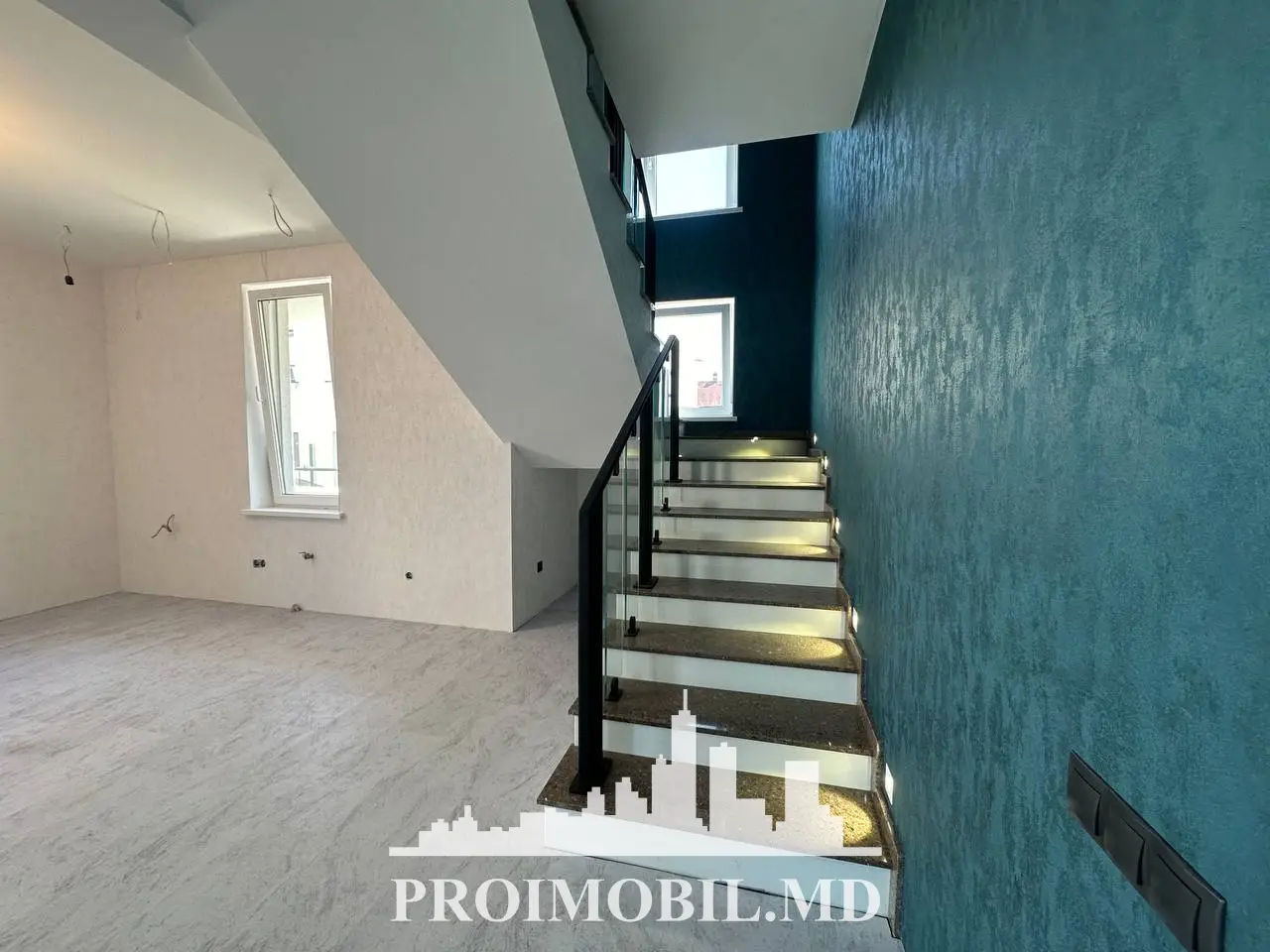 Casă spre vânzare cu 3 camere, 191 m2 în Suburbie, Codru