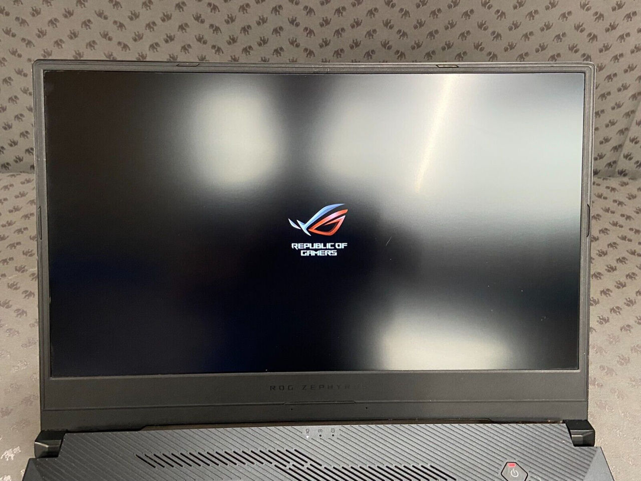 ASUS ROG Zephyrus GA502D Vidia GeForce RTX 1660 Max-Q, 6 ГБ