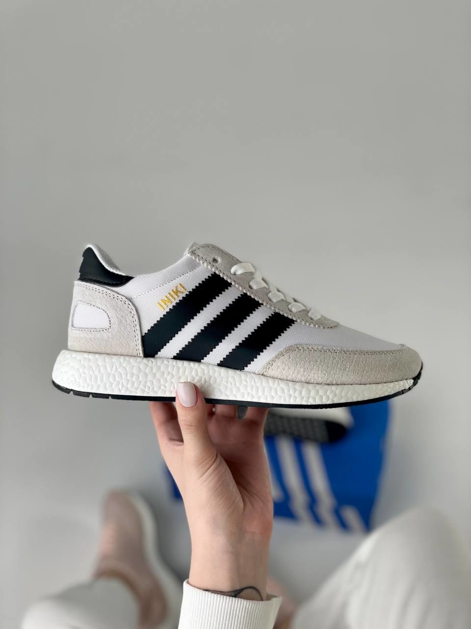 Adidas Iniki white