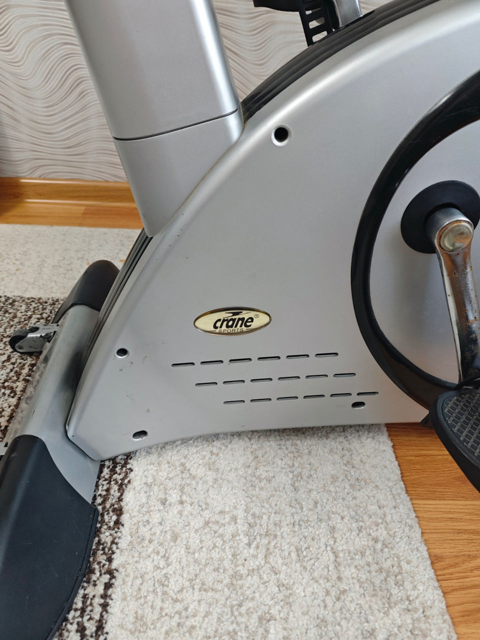 Мощный велотренажер Crane S6