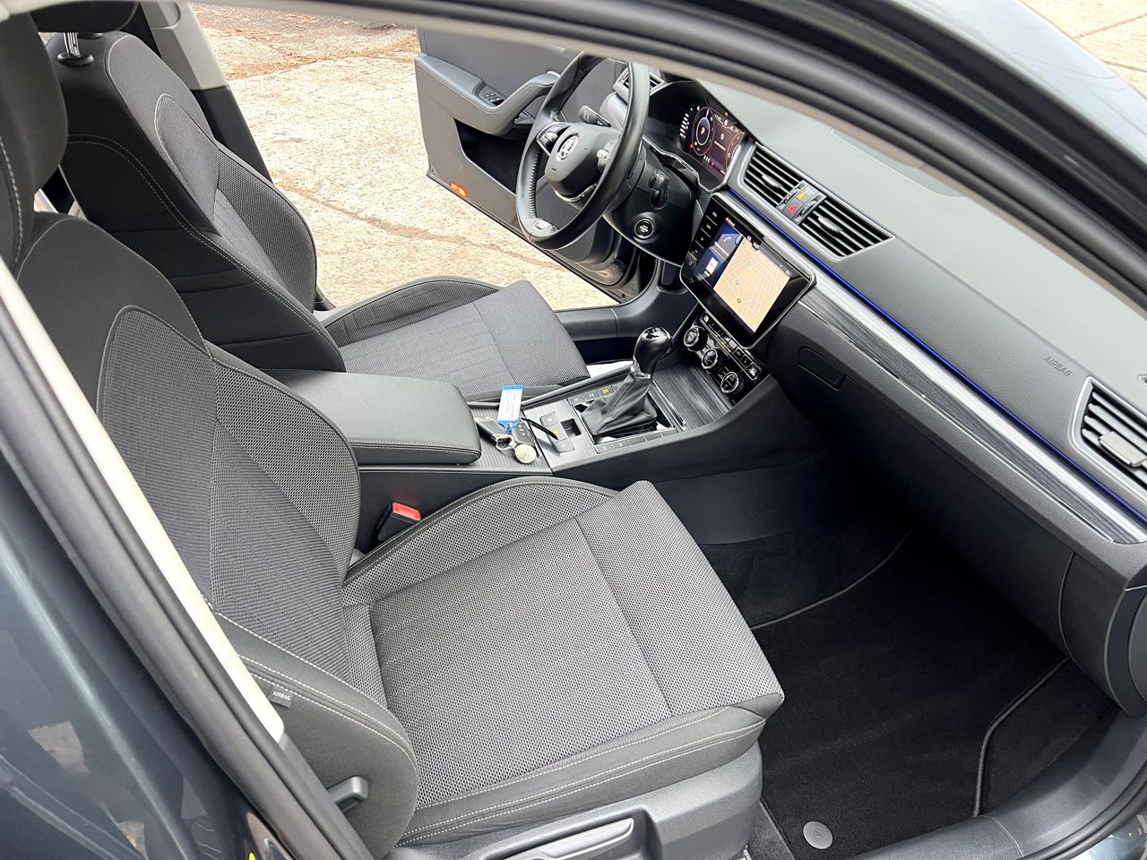 Skoda Superb an. 2020 cu rulaj 155000 km, Plug-in Hybrid (benzină), 19999