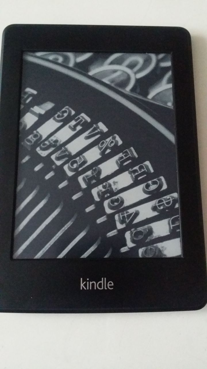 Kindle Paperwhite ey21 с подсветкой
